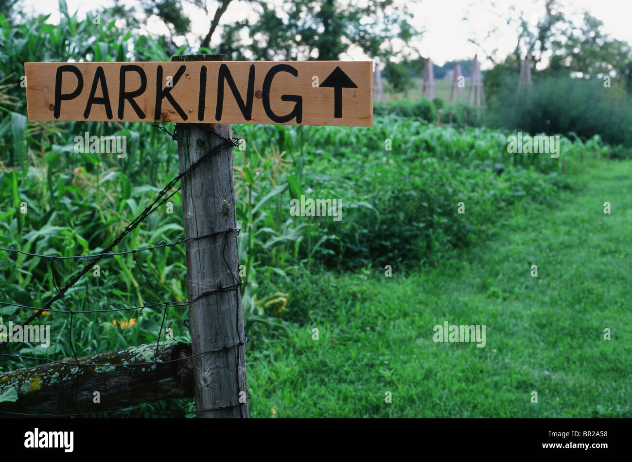 Farm parking hi-res stock photography and images - Alamy