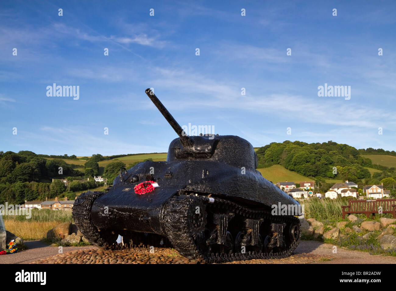 Sherman tank d day hi-res stock photography and images - Alamy