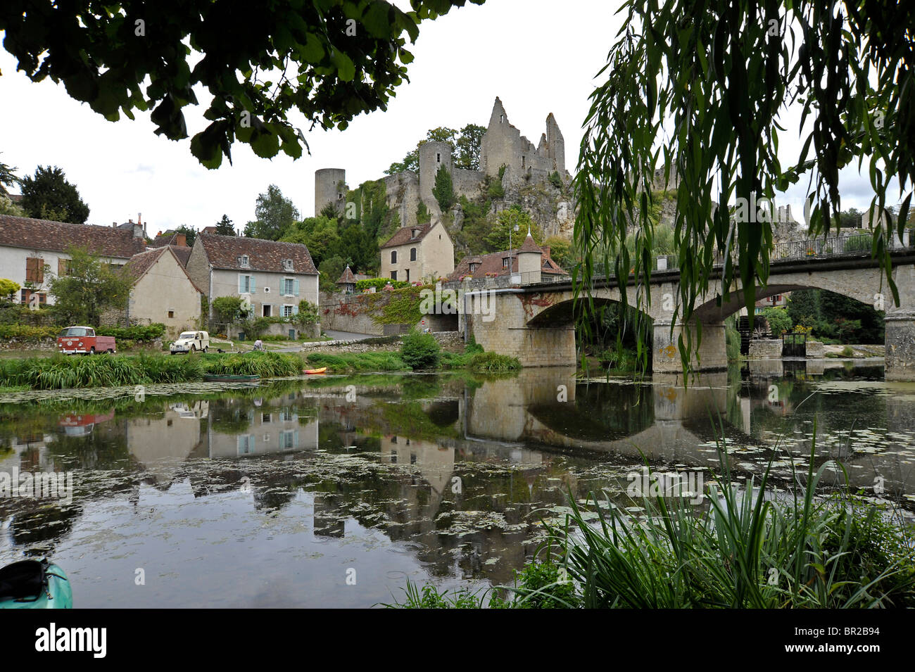 Angles sur l'Anglin Vienne Poitou Charentes France Stock Photo - Alamy