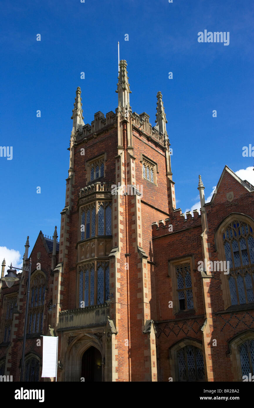 Queens university of belfast hi-res stock photography and images - Alamy