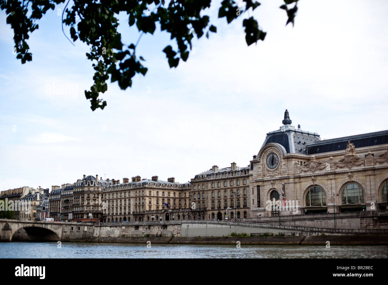Parisian monuments hi-res stock photography and images - Alamy