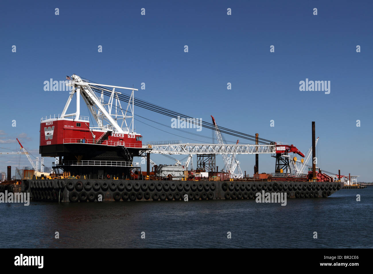 Marine construction hi-res stock photography and images - Alamy