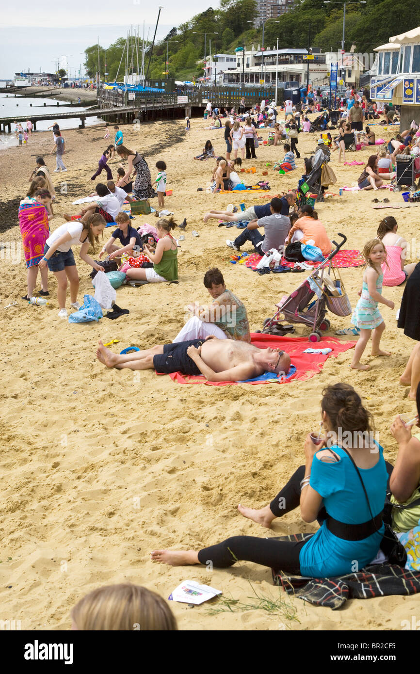 Leigh on sea beach hi-res stock photography and images - Alamy