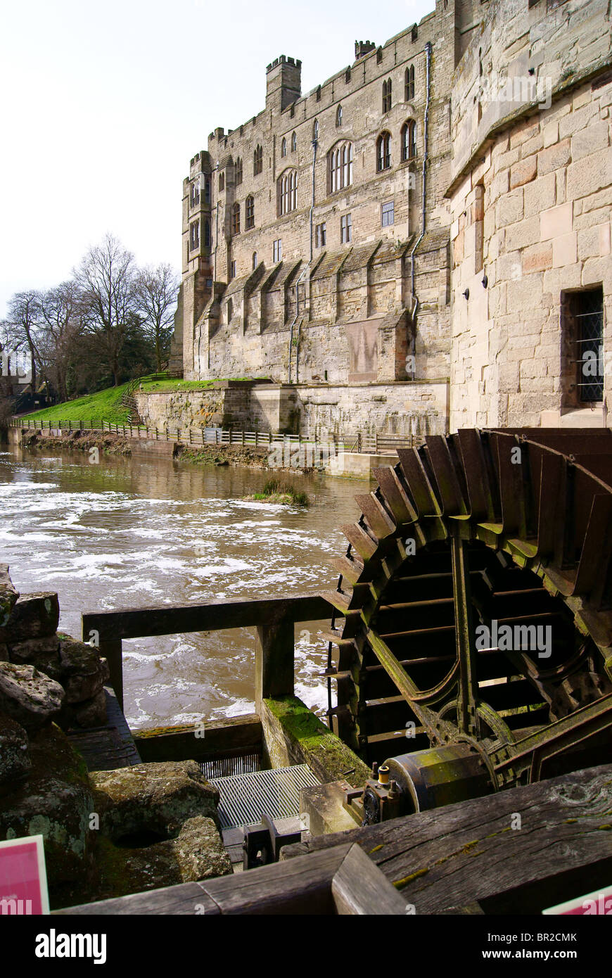 Water Wheel - Warwick Castle, Warwick Stock Photo - Alamy