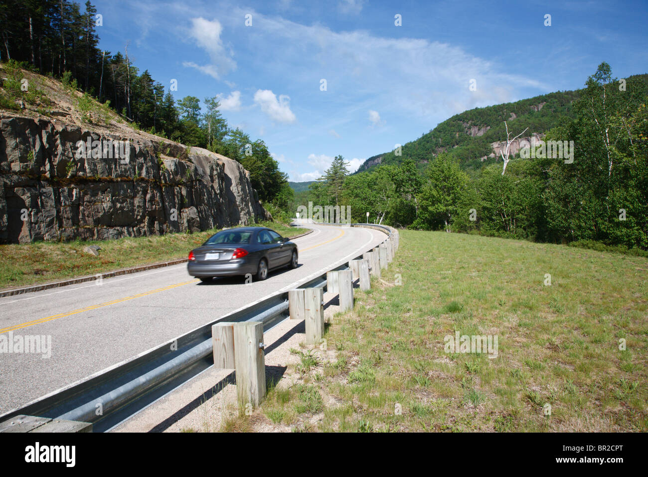 The Kancamagus Highway (route 112) in the White Mountains, New ...