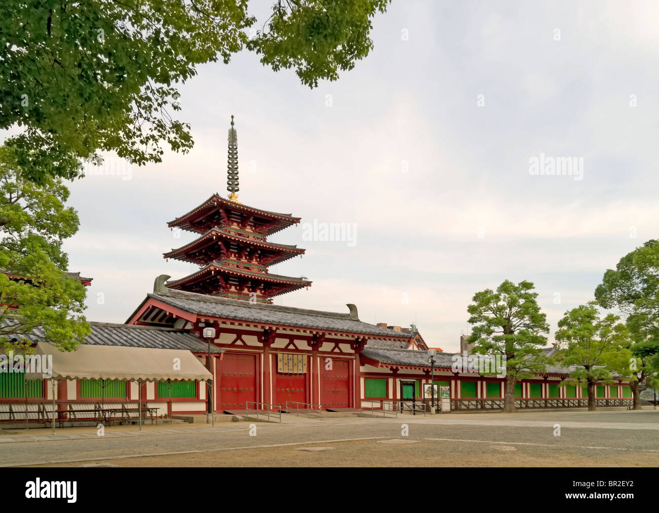 Inner courtyard walls and 5-storey pagoda of Shitennoji Temple in Osaka ...