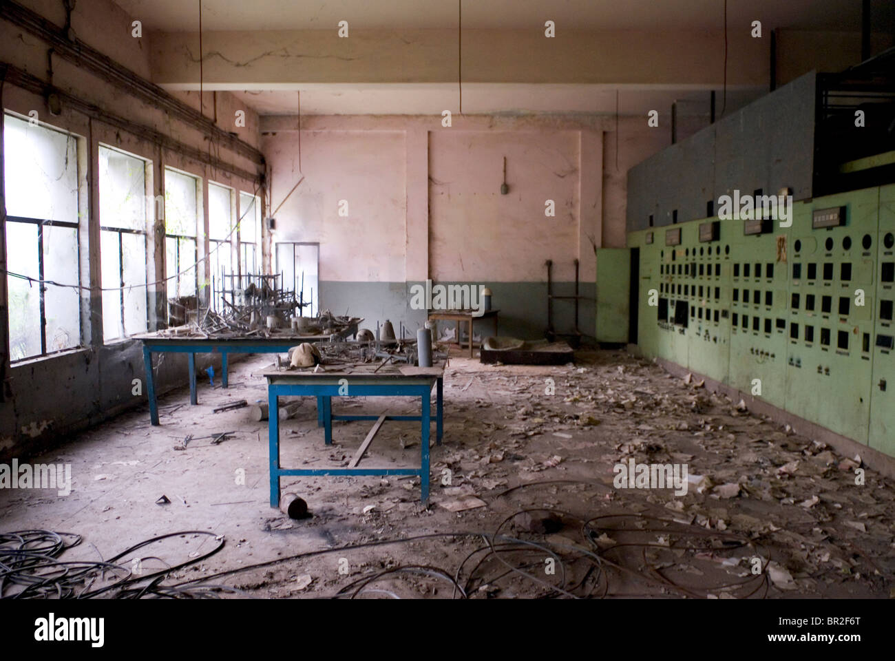The discarded control room at the derelict Union Carbide factory Stock ...