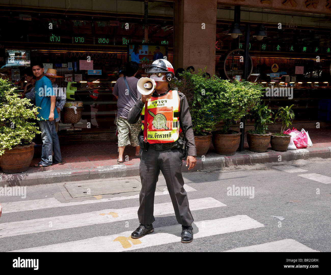 Traffic control officer hi-res stock photography and images - Alamy