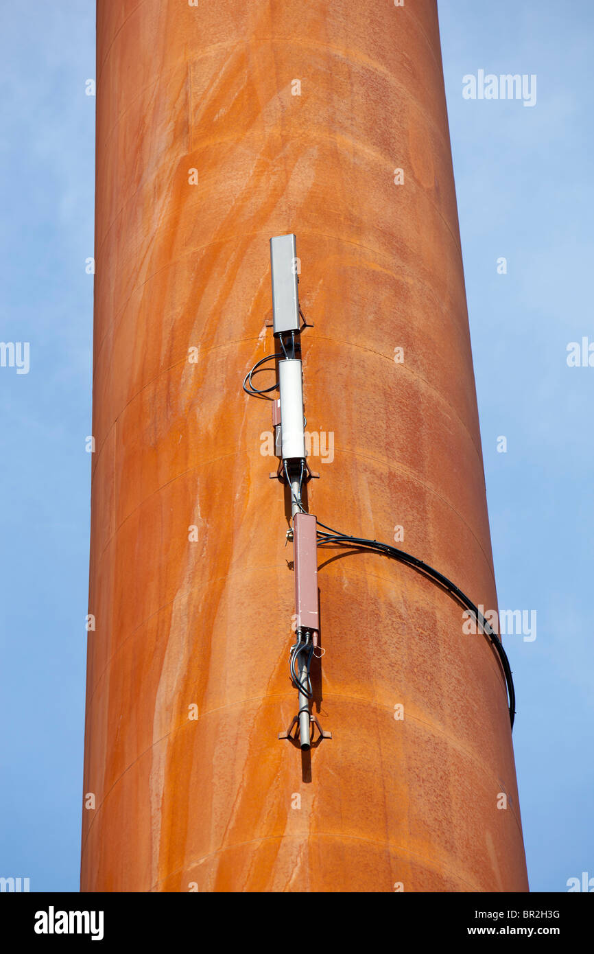 Broadcast relay station antennas hi-res stock photography and images ...