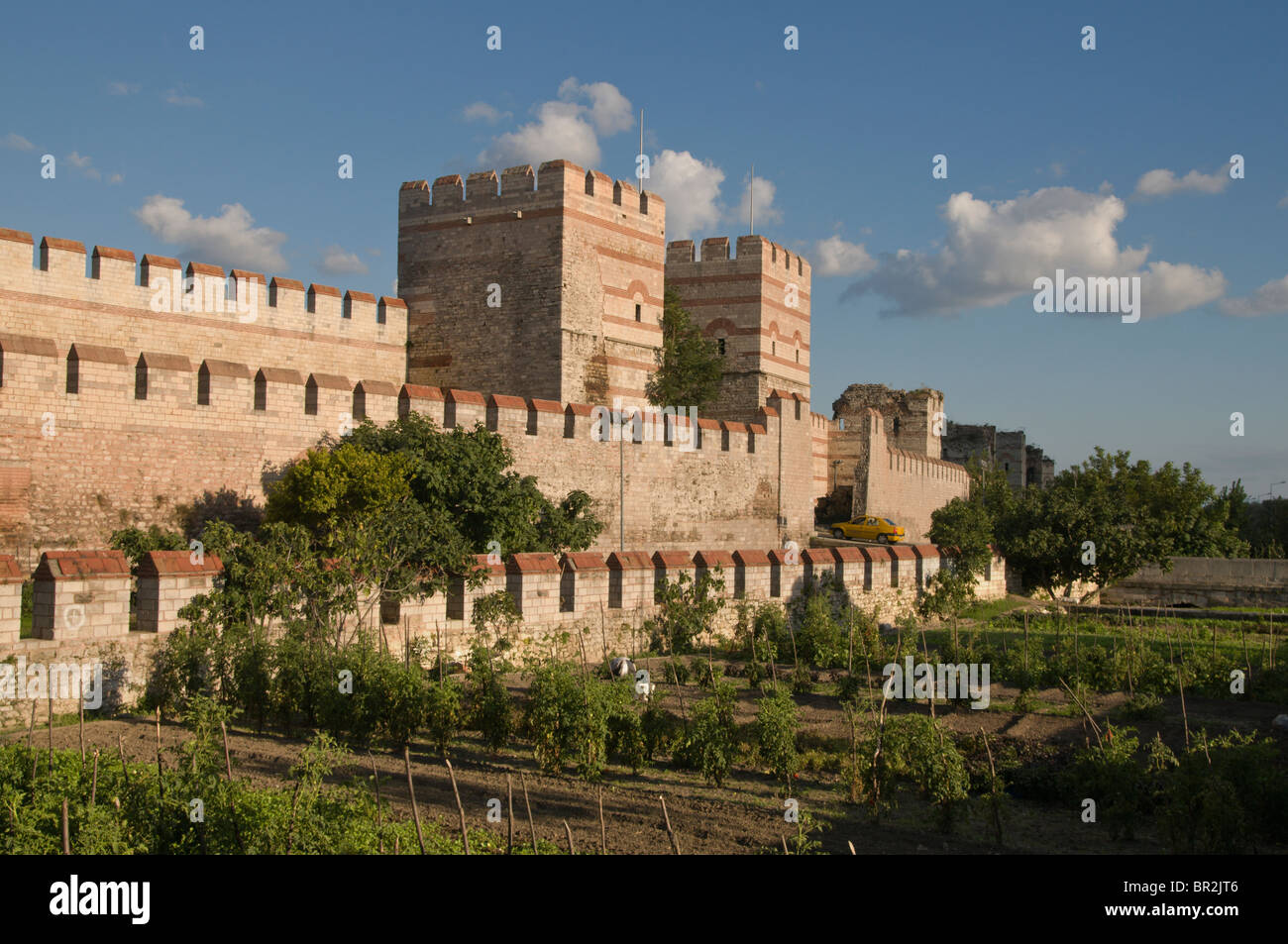 Restorated City wall of istanbul,Turkey Stock Photo - Alamy