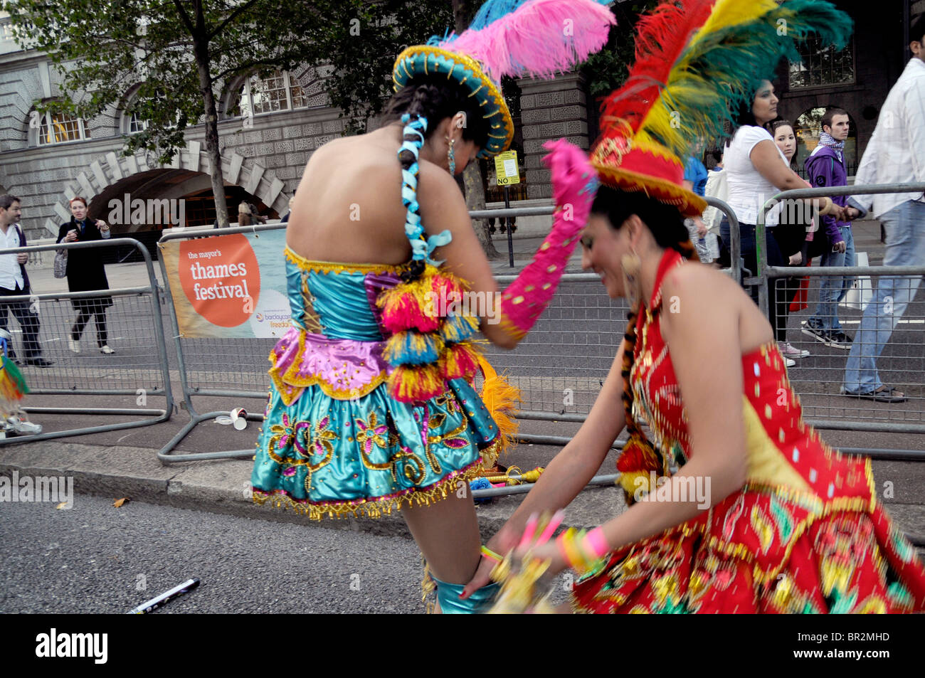 London river carnival hi-res stock photography and images - Alamy