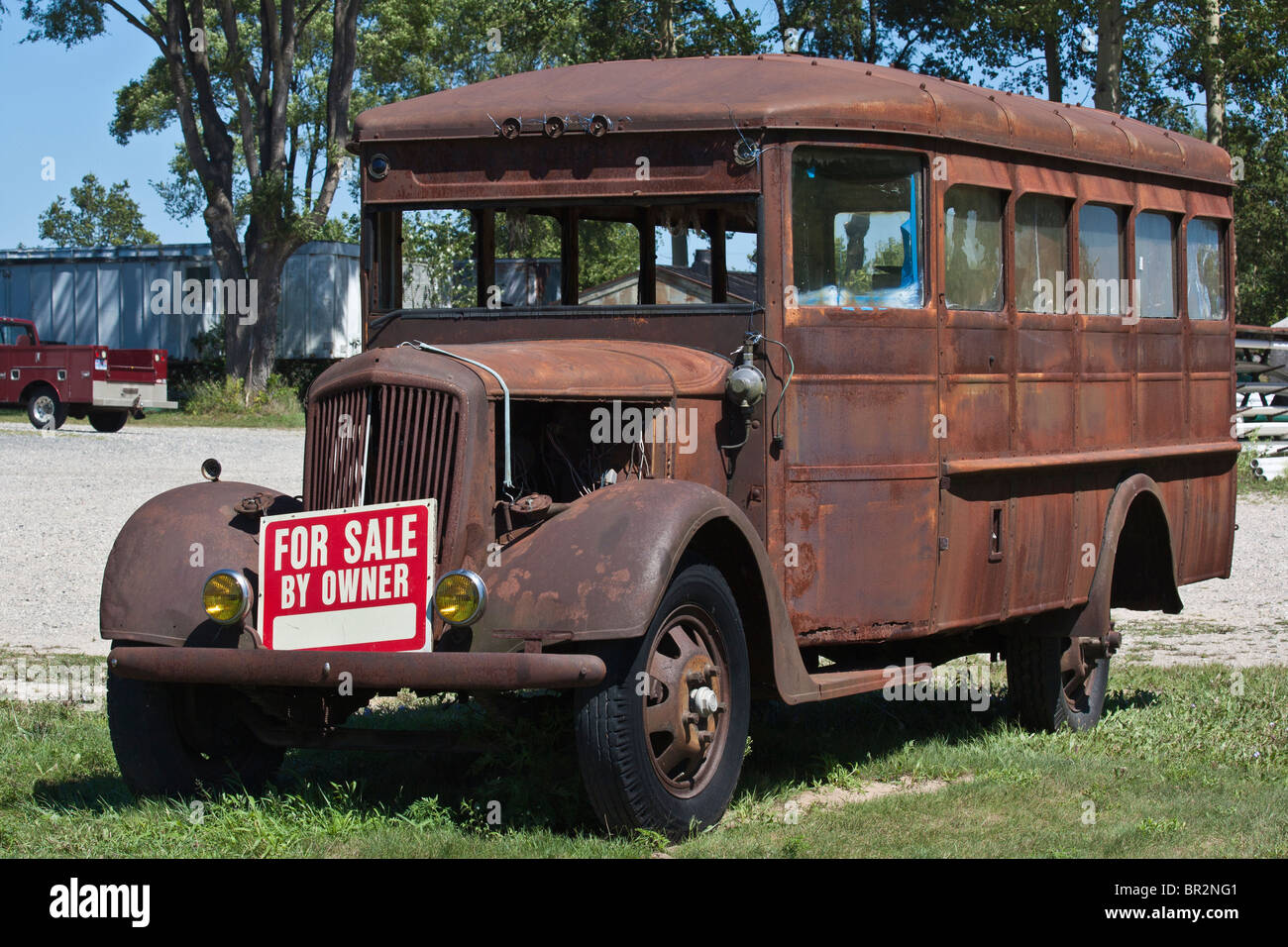 Car sale outdoor hi-res stock photography and images - Alamy