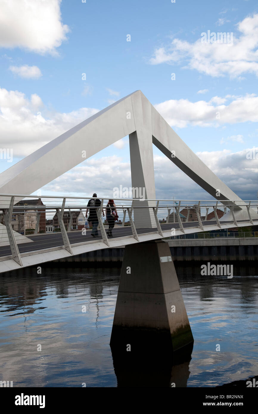 Boomielaw Tradeston Bridge over the River Clyde in Glasgow; Scotland ...