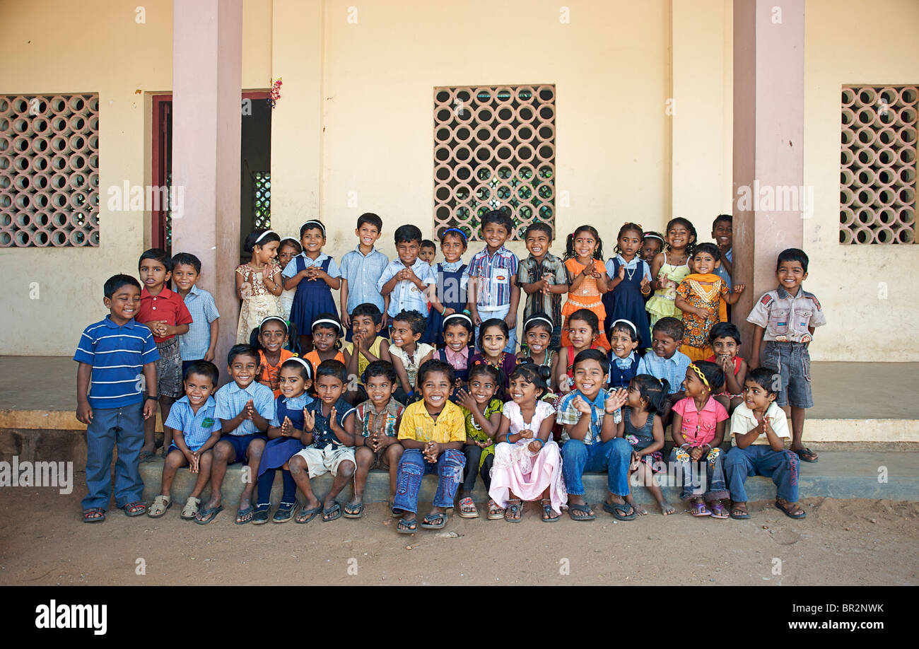 Kerala school children hi-res stock photography and images - Alamy