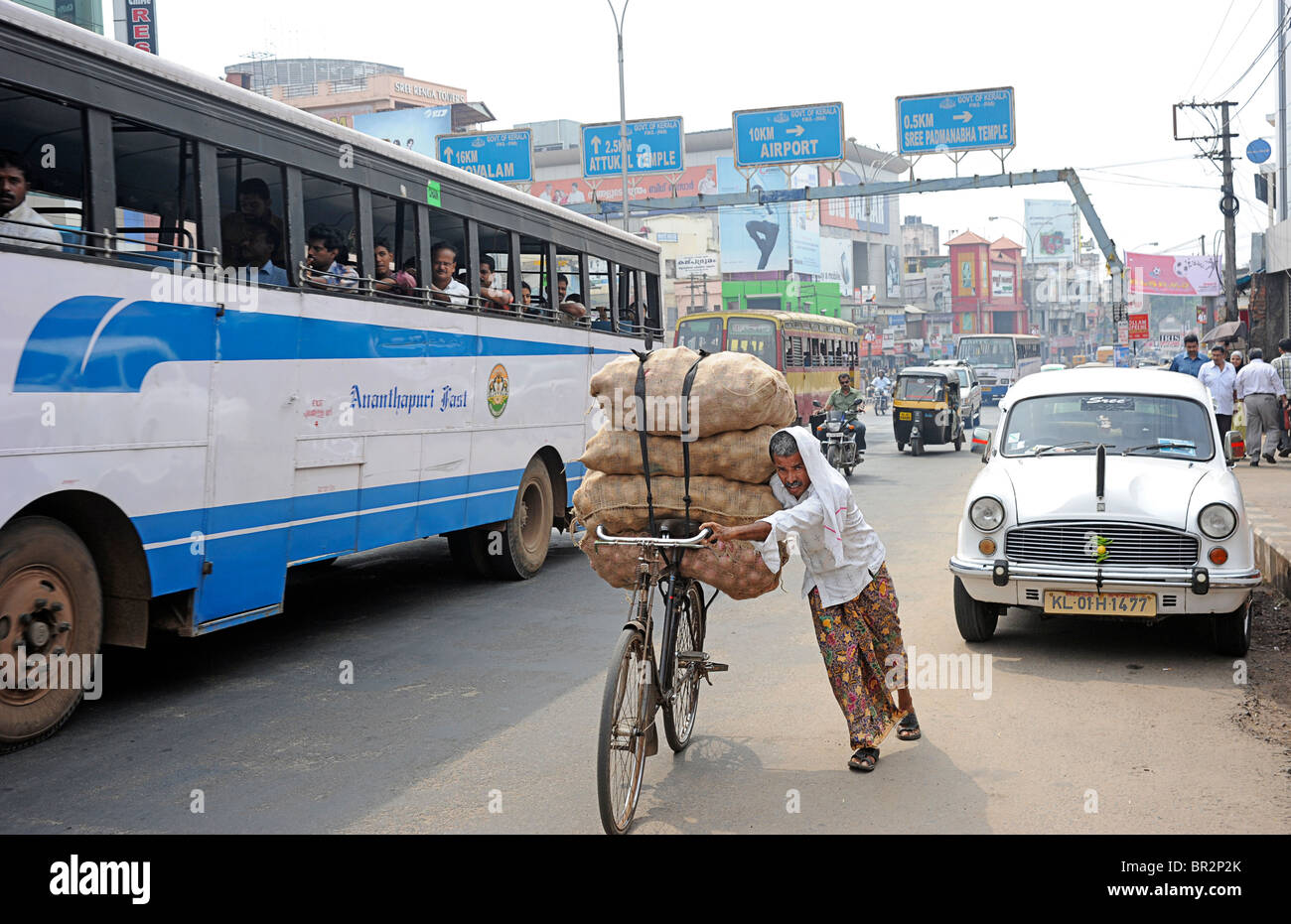 Urban street scene. Transport. Trivandrum, Kerala, India Stock Photo ...