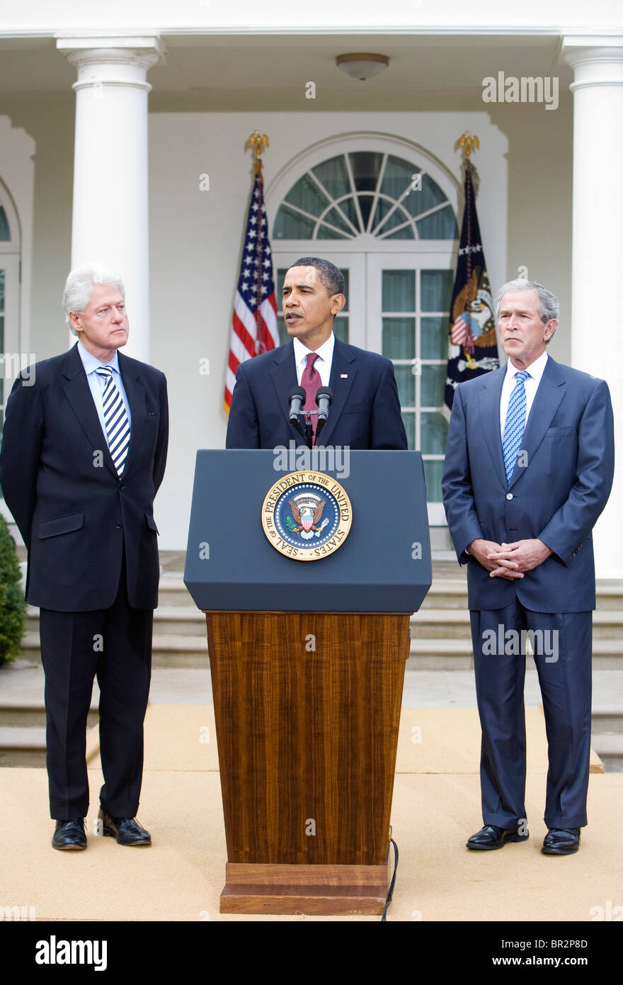 President bill clinton white house hi-res stock photography and images ...