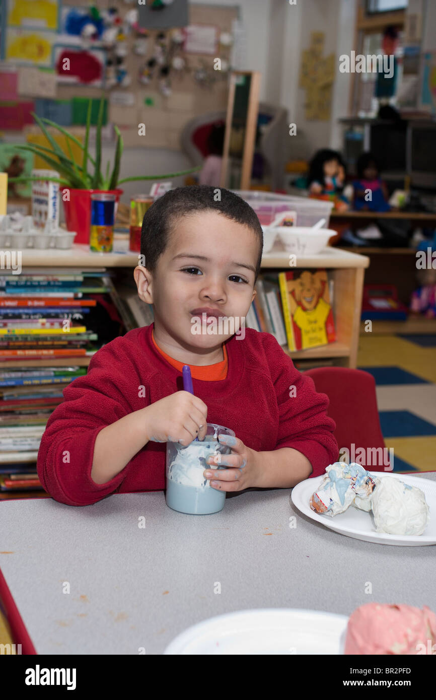 Early school working class children hi-res stock photography and images ...