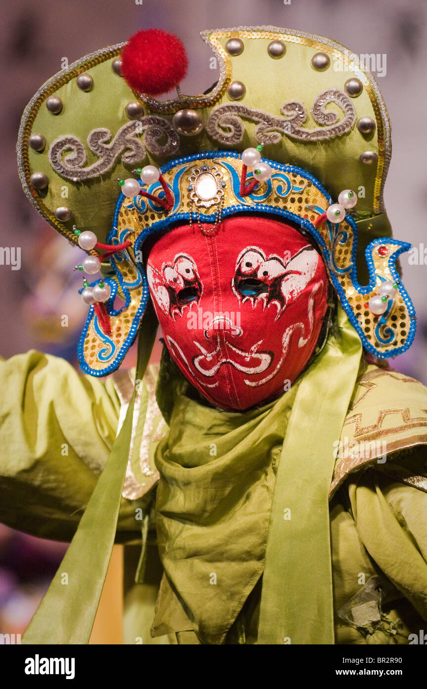 Sichuan opera hi-res stock photography and images - Alamy