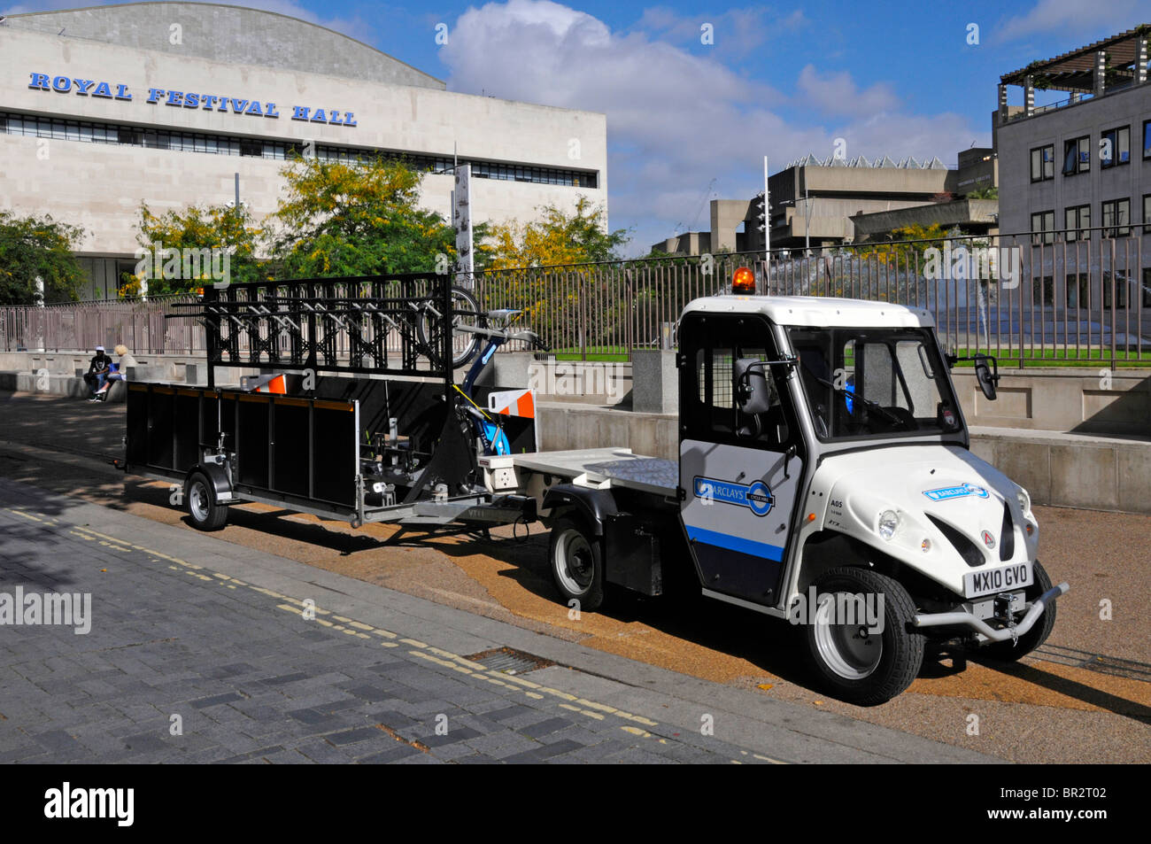 Transporting cycles hi-res stock photography and images - Alamy