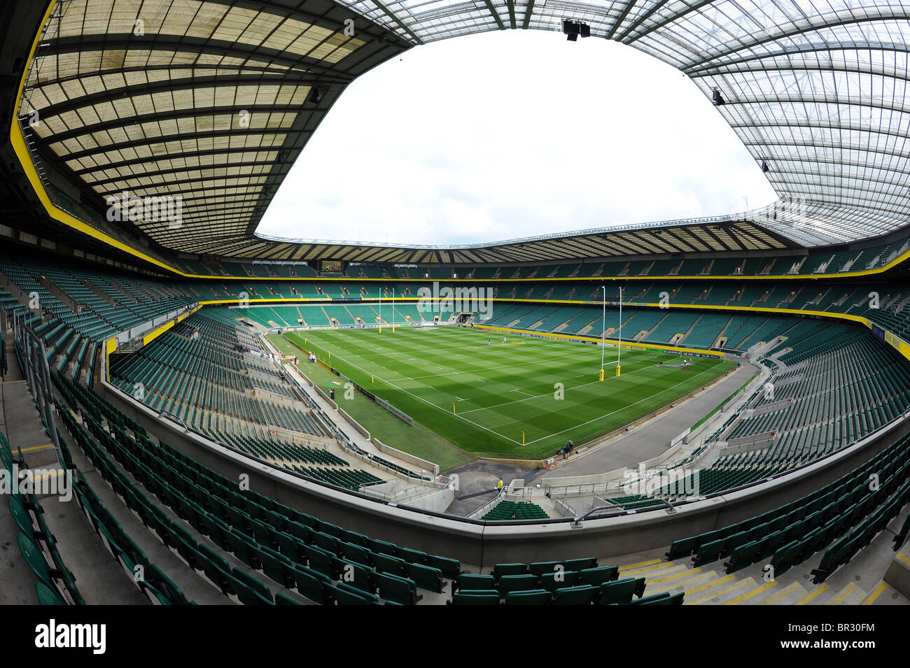 View inside twickenham stadium twickenham hi-res stock photography and ...