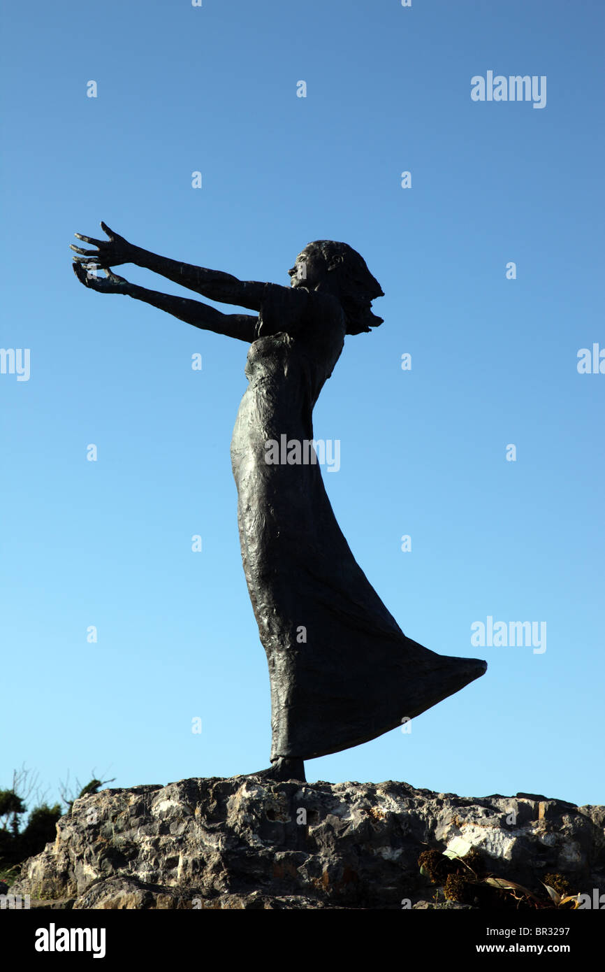 Waiting statue hi-res stock photography and images - Alamy
