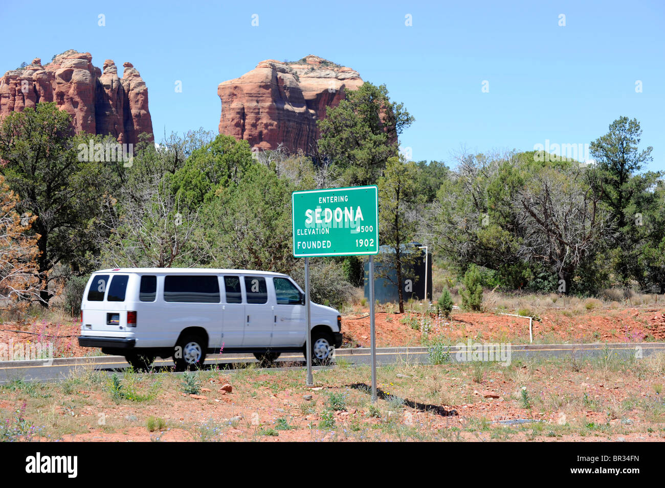 Welcome to Sedona Arizona sign Stock Photo - Alamy