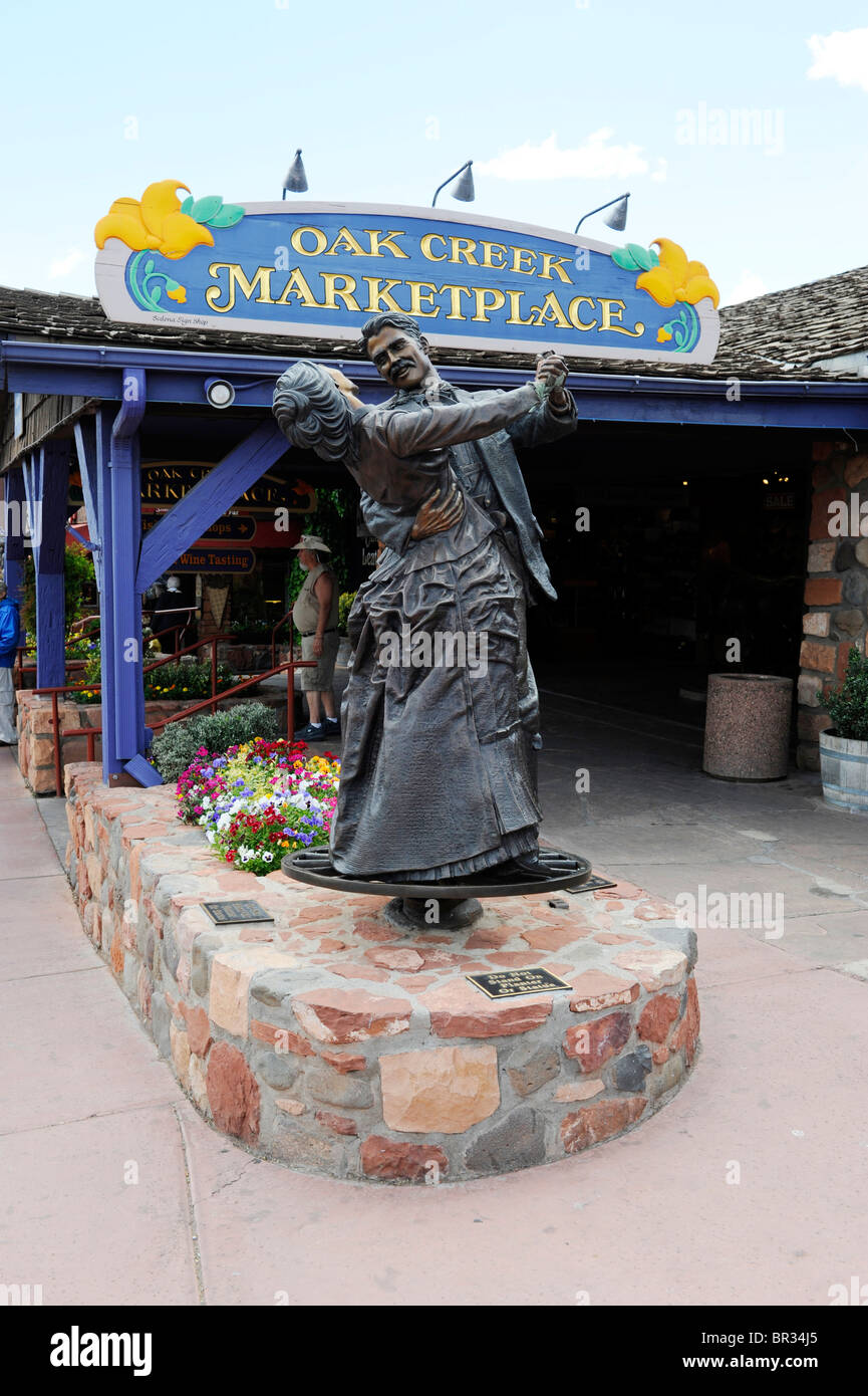 Dancing Statue Shopping Area Sedona Arizona Stock Photo - Alamy