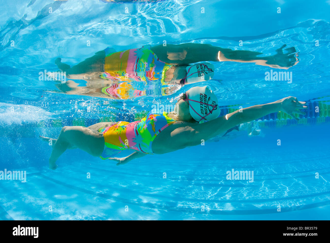 Underwater competitive swimmer female hi-res stock photography and ...