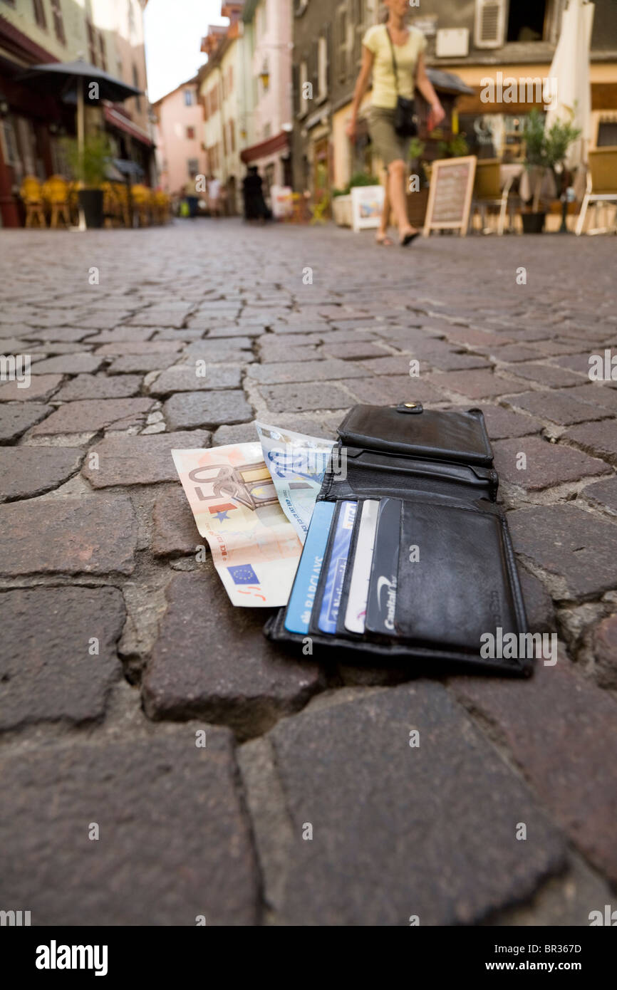 Lost notes hi-res stock photography and images - Alamy