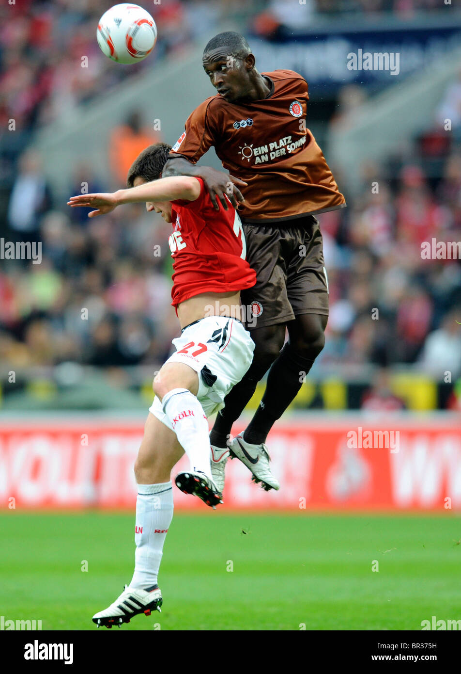 Charles Takyi vs Christian Clemens, german Bundesliga Stock Photo - Alamy