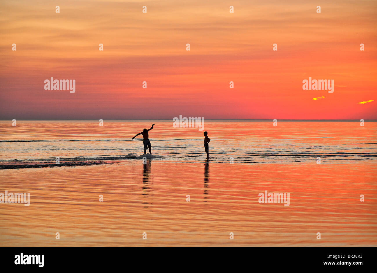 Cape cod massachusetts skaket beach hi-res stock photography and images ...