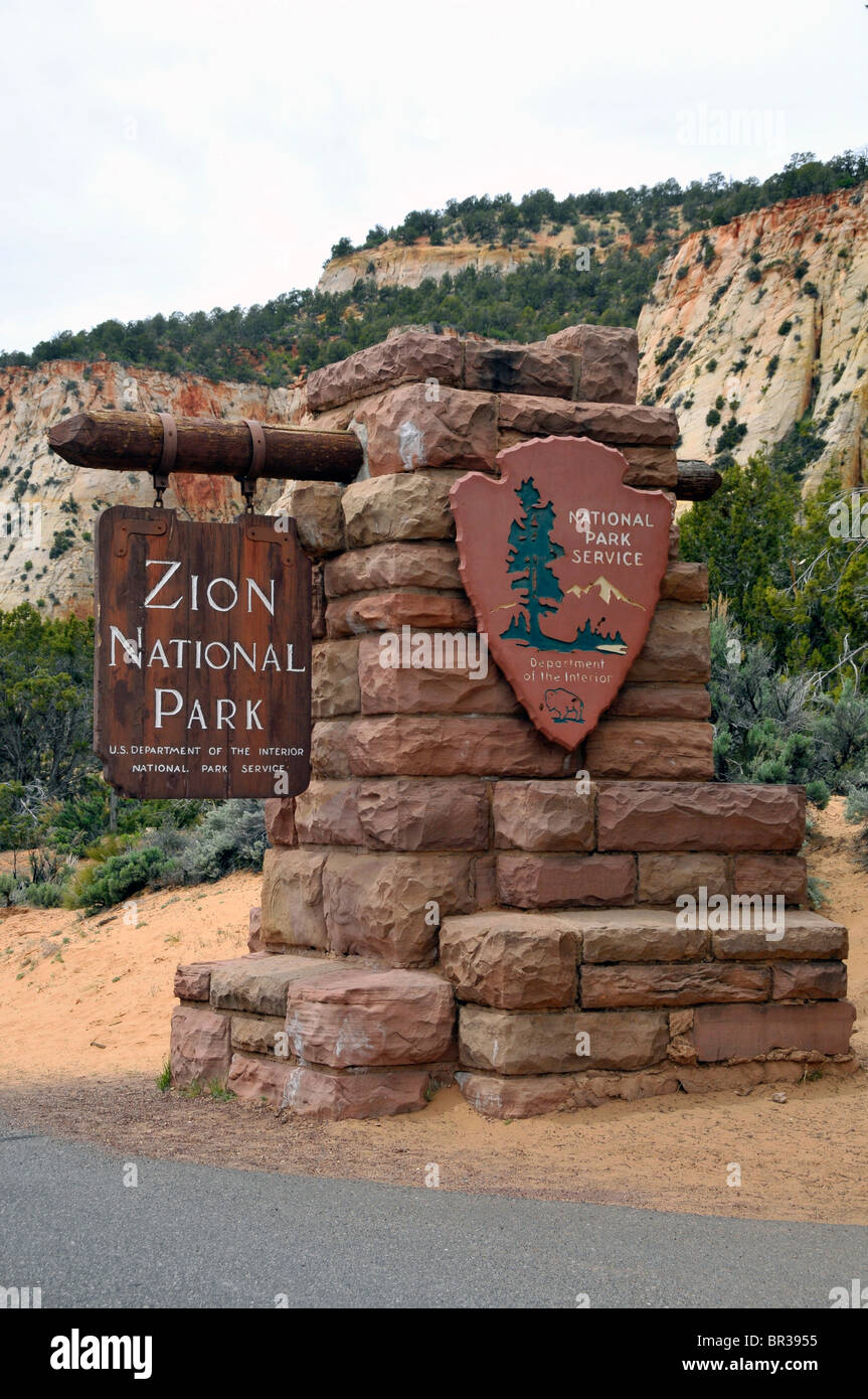 Zion national park entry hi-res stock photography and images - Alamy