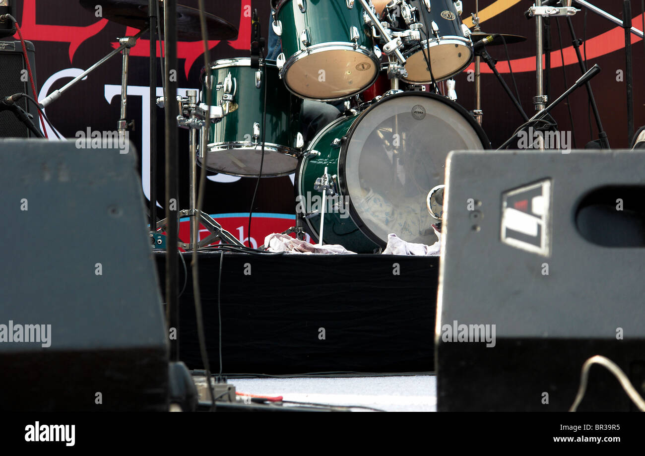 Rock Band Instruments High Resolution Stock Photography and Images - Alamy