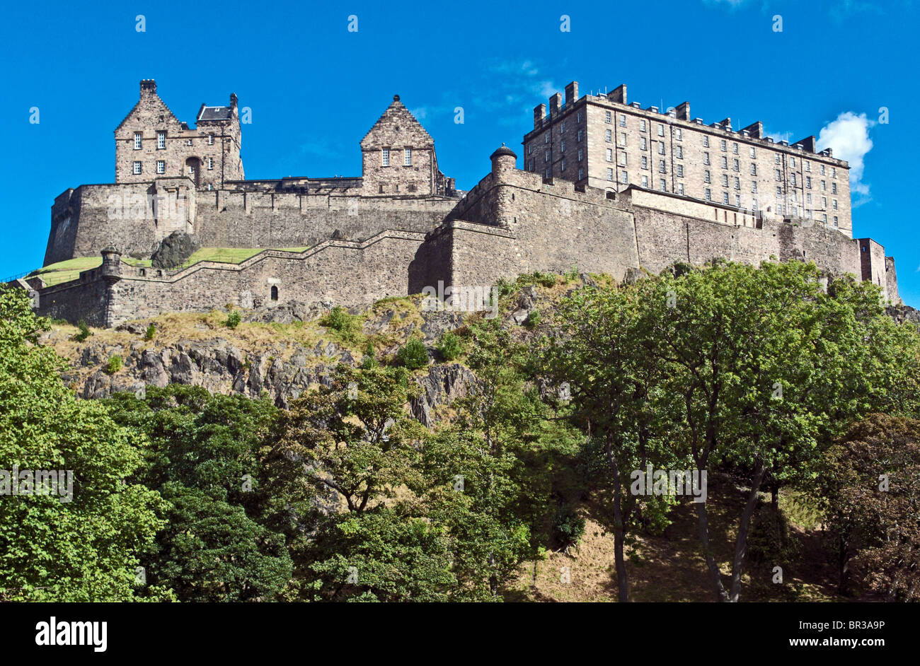 Edinburgh Castle seen from the west at Castle Terrace Stock Photo - Alamy