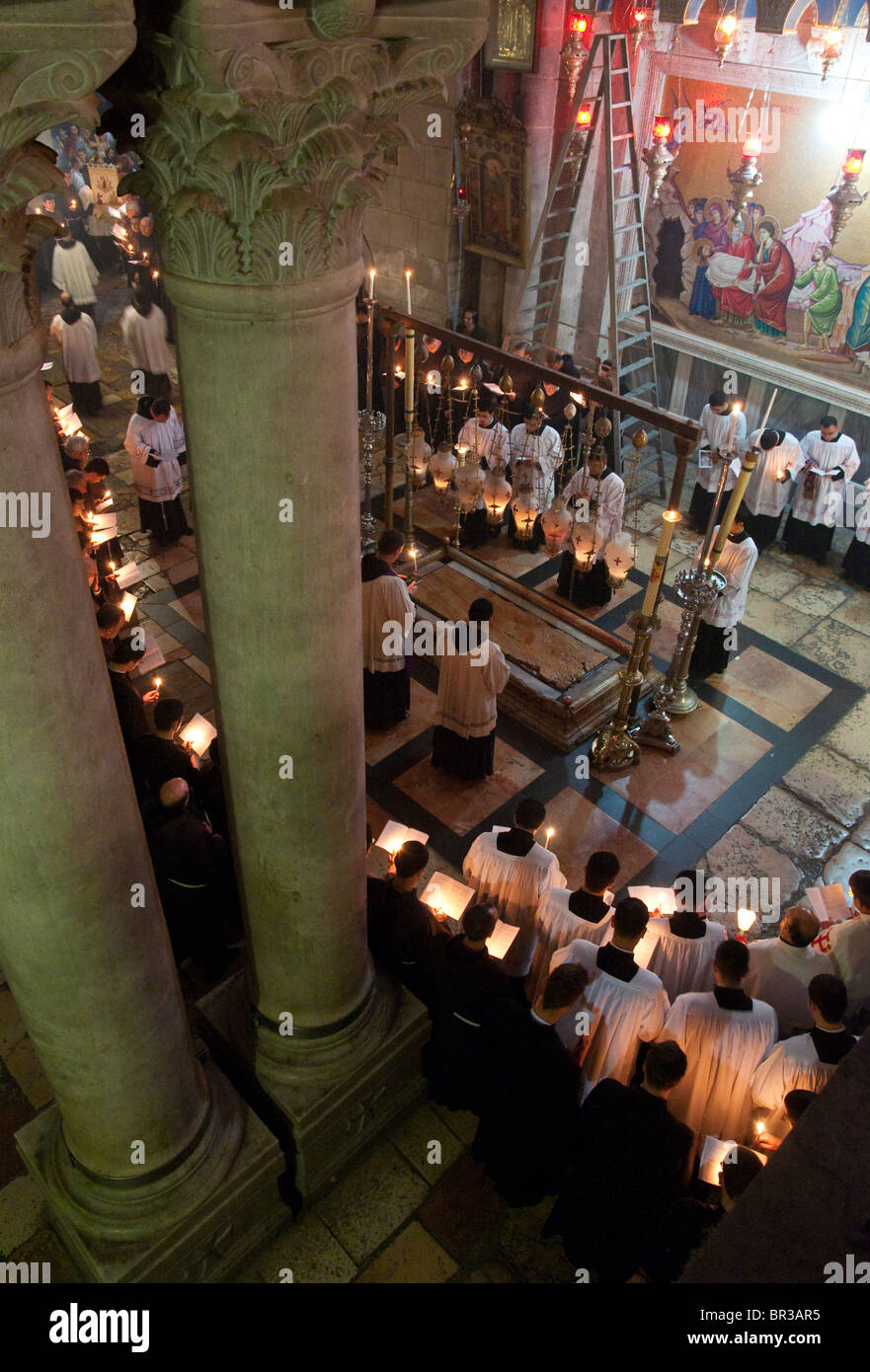 catholic daily procession in the Holy Sepulchre by the Franciscan ...