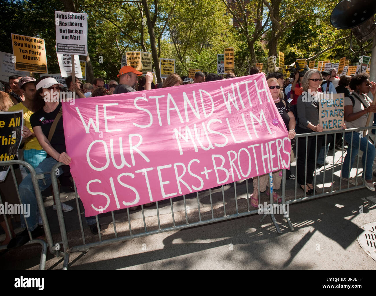 Islamic jihad supporters hi-res stock photography and images - Alamy