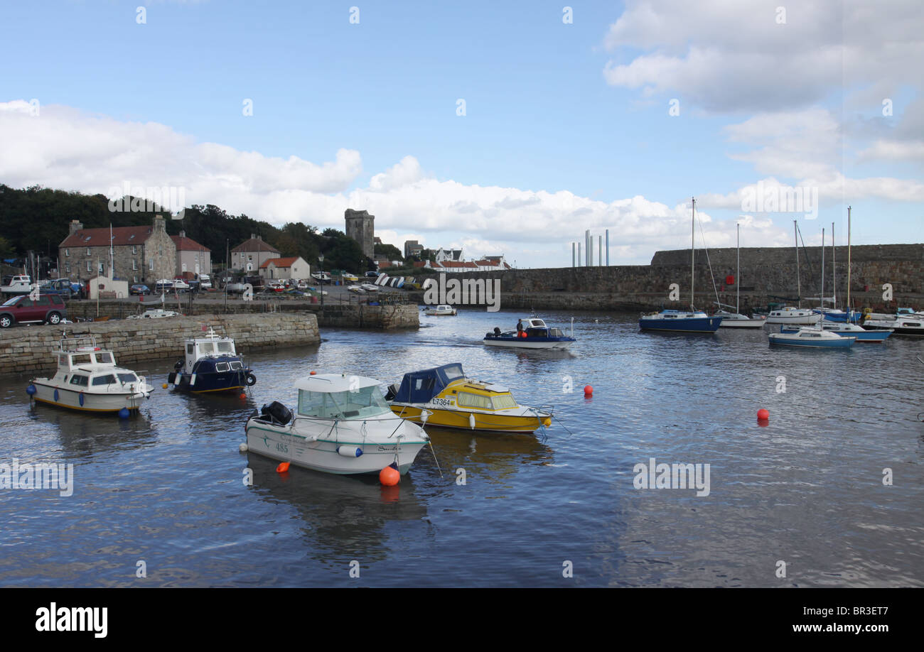 Dysart harbour hi-res stock photography and images - Alamy