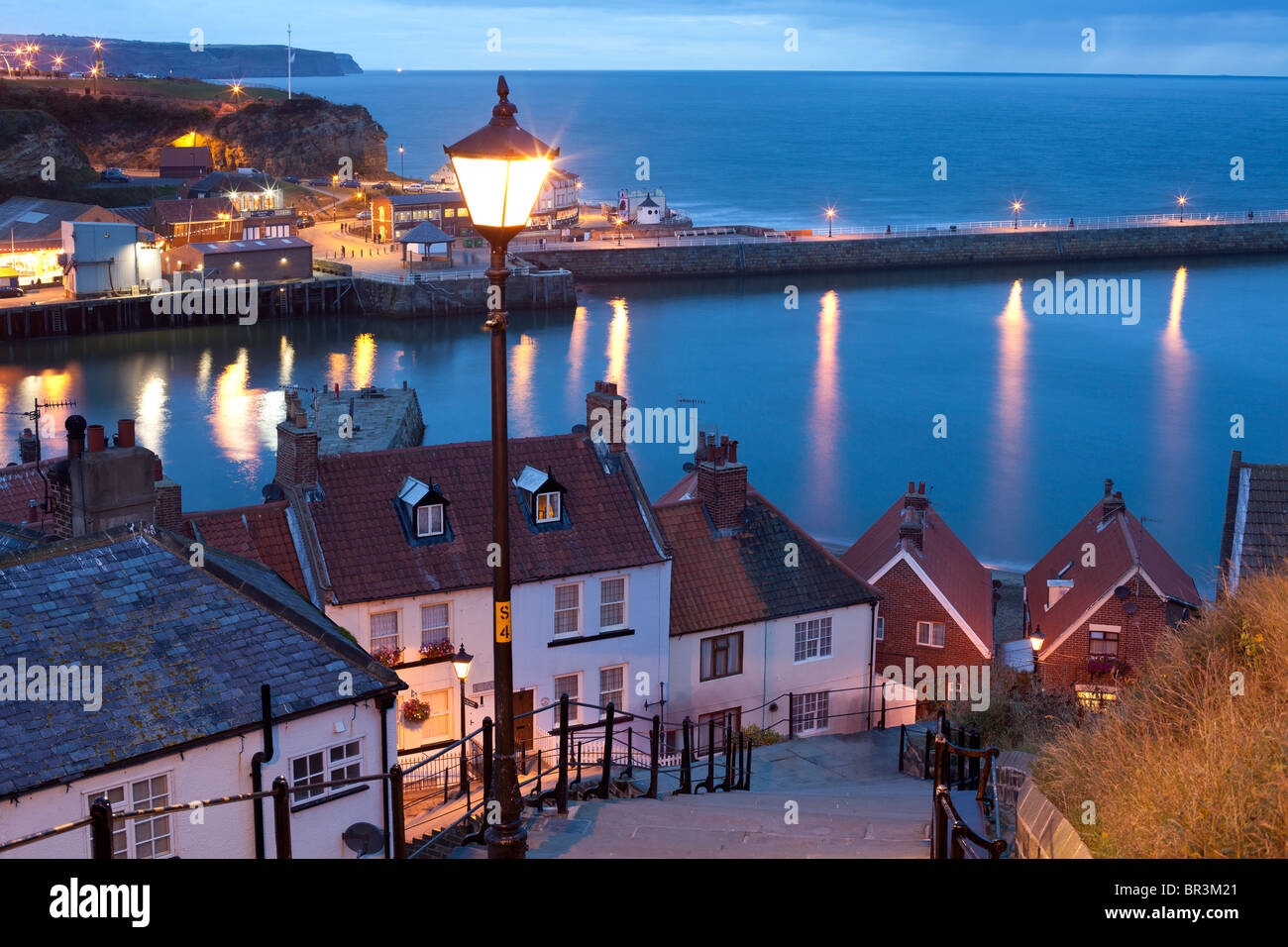 Whitby harbour steps hi-res stock photography and images - Alamy