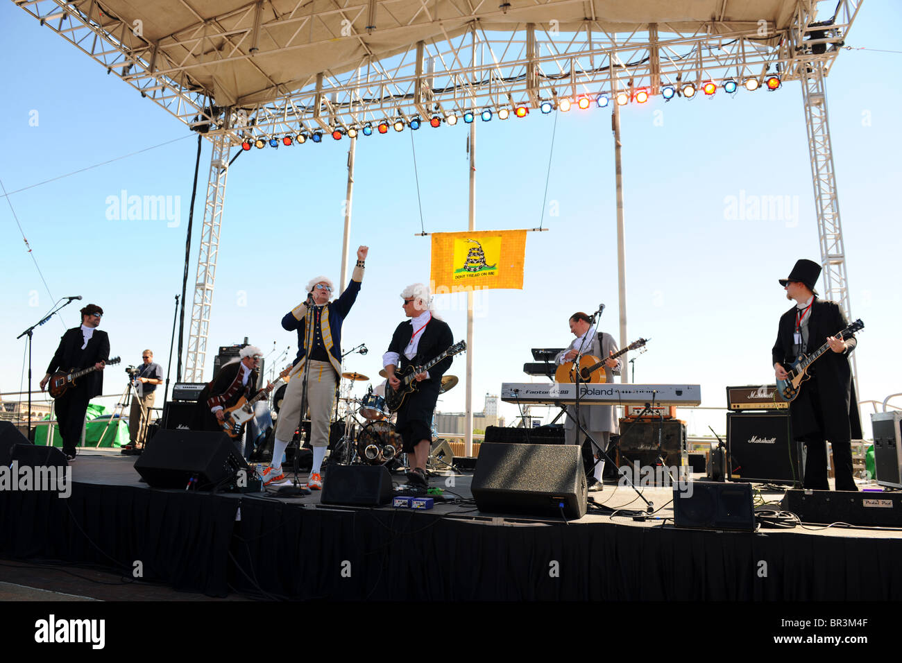 SAINT LOUIS, MISSOURI - SEPTEMBER 12: Rally of Tea Party Patriots in ...