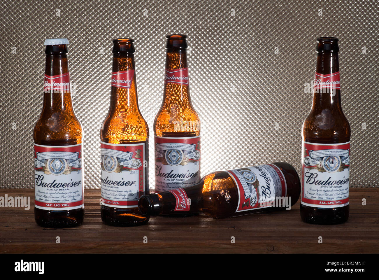 Bottles of Budweiser Beer Stock Photo - Alamy