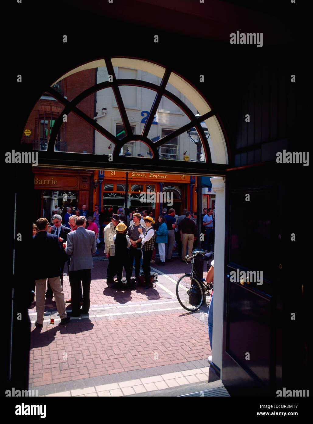 Dublin, Co Dublin, Ireland, Davy Byrnes, Bloomsday Celebrations Stock ...