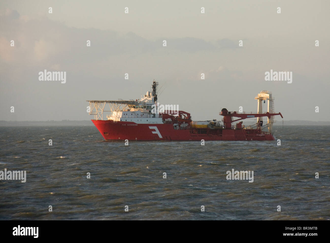 Ships With Helipad High Resolution Stock Photography and Images - Alamy