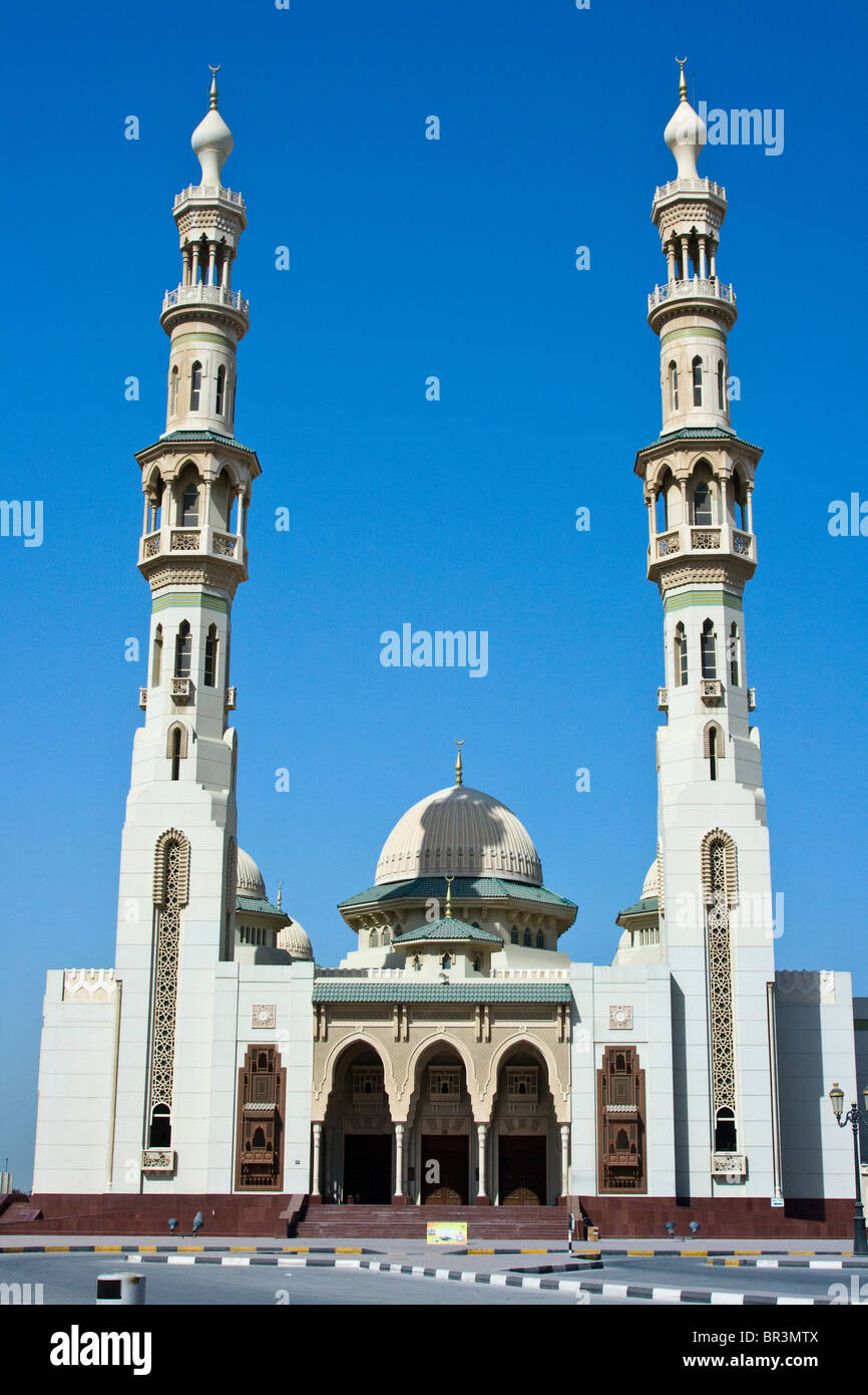 Sharjah Mosque in Sharjah UAE Stock Photo - Alamy