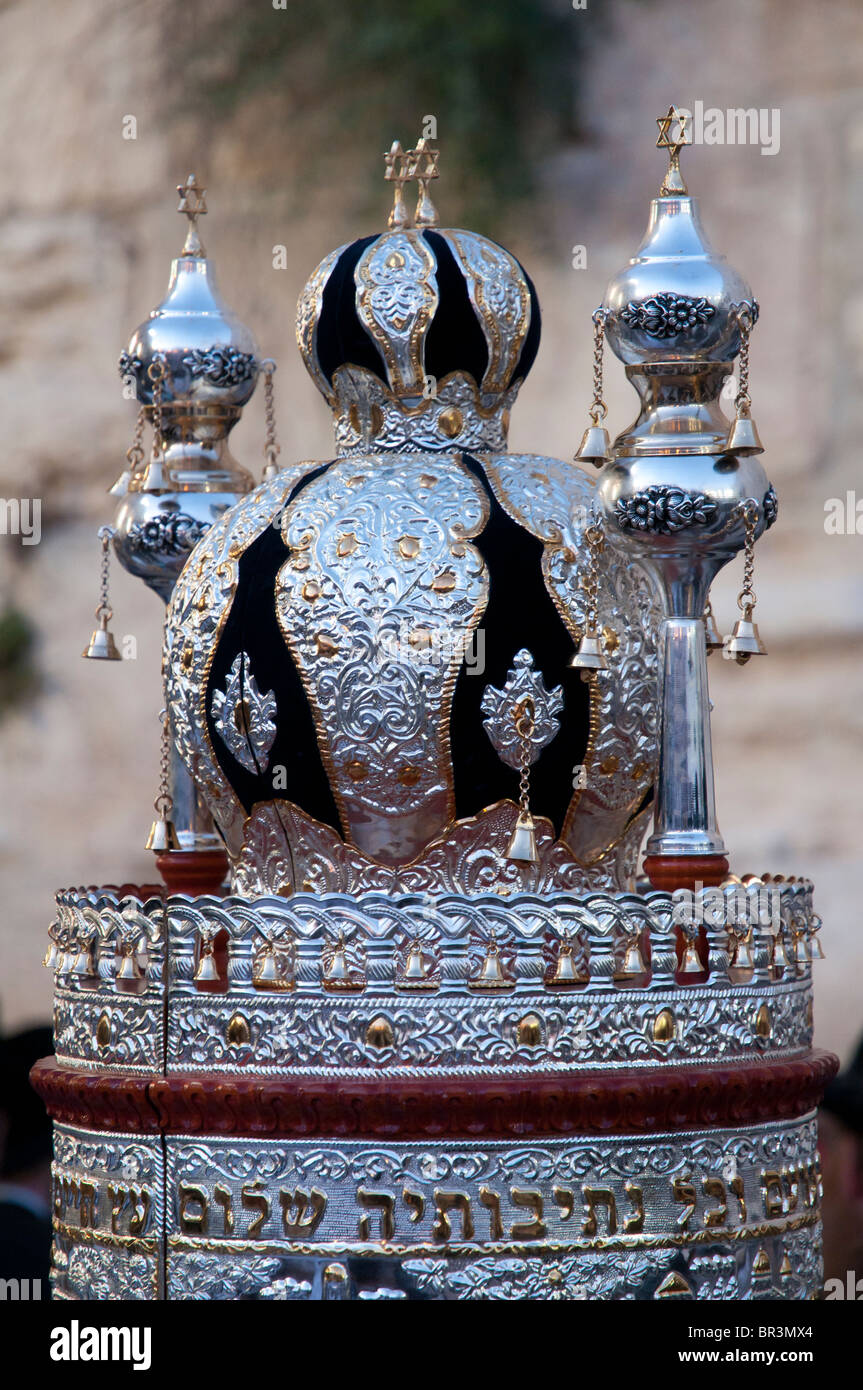 Old torah scroll hi-res stock photography and images - Alamy
