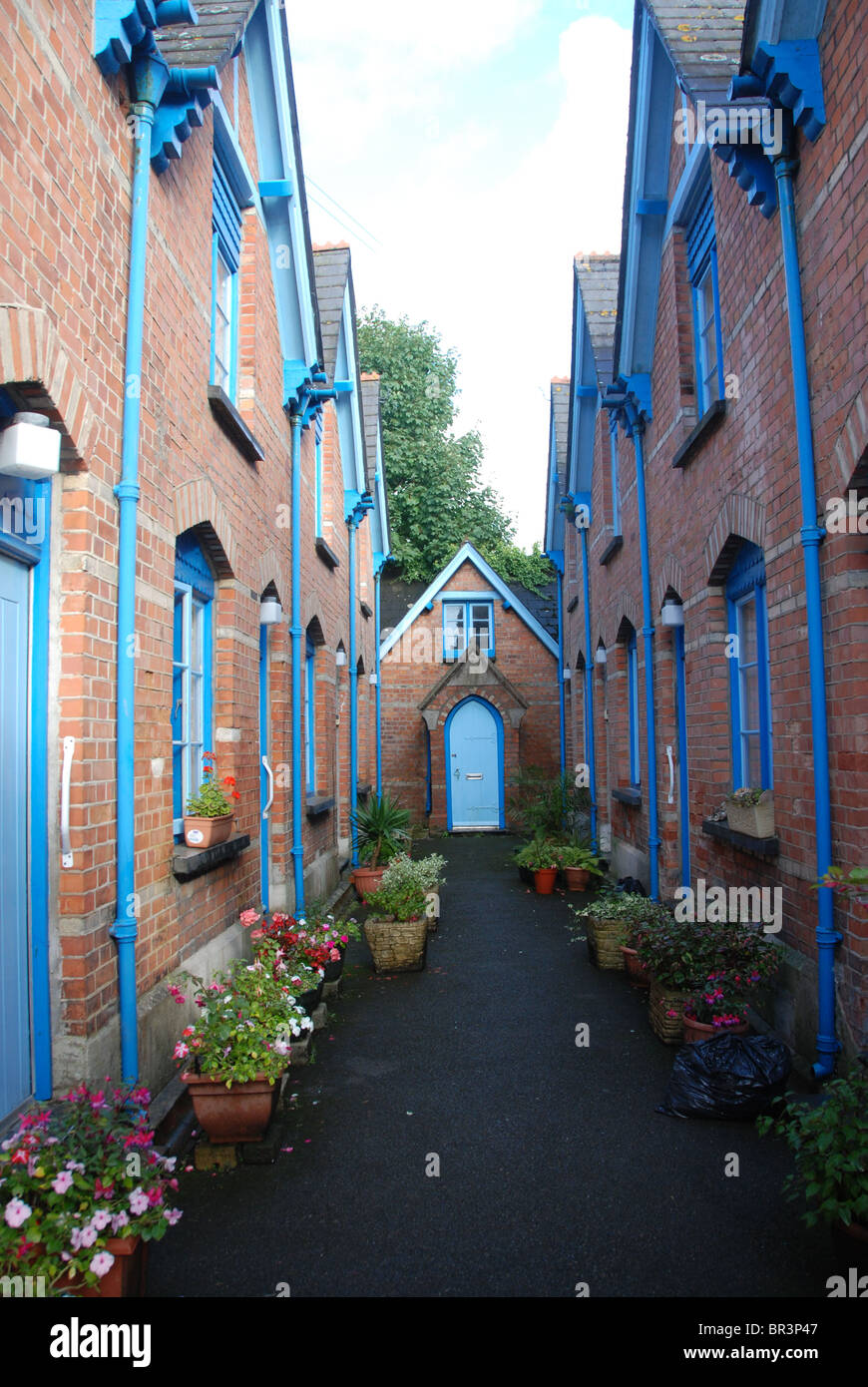 Good neighbours hi-res stock photography and images - Alamy