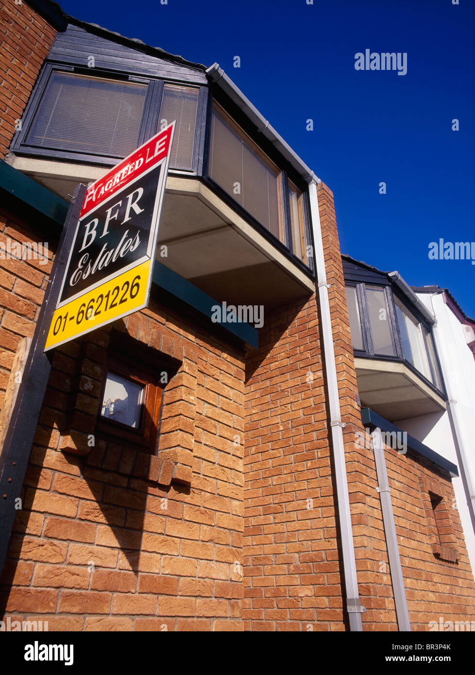 For sale signs northern ireland hi-res stock photography and images - Alamy
