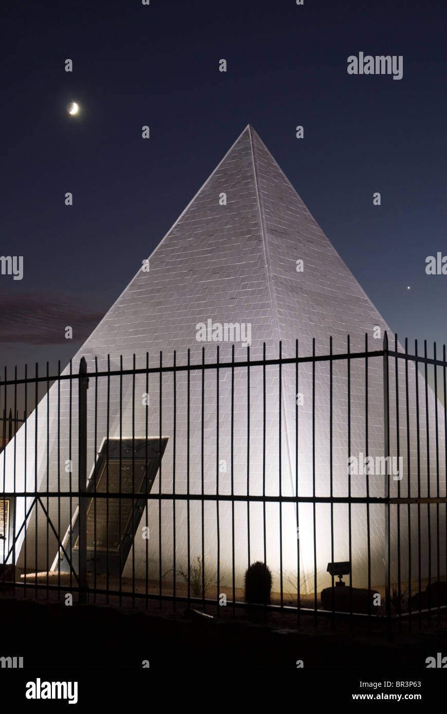 George W. P. Hunt's Tomb at Papago Park, Phoenix, Arizona, USA ...