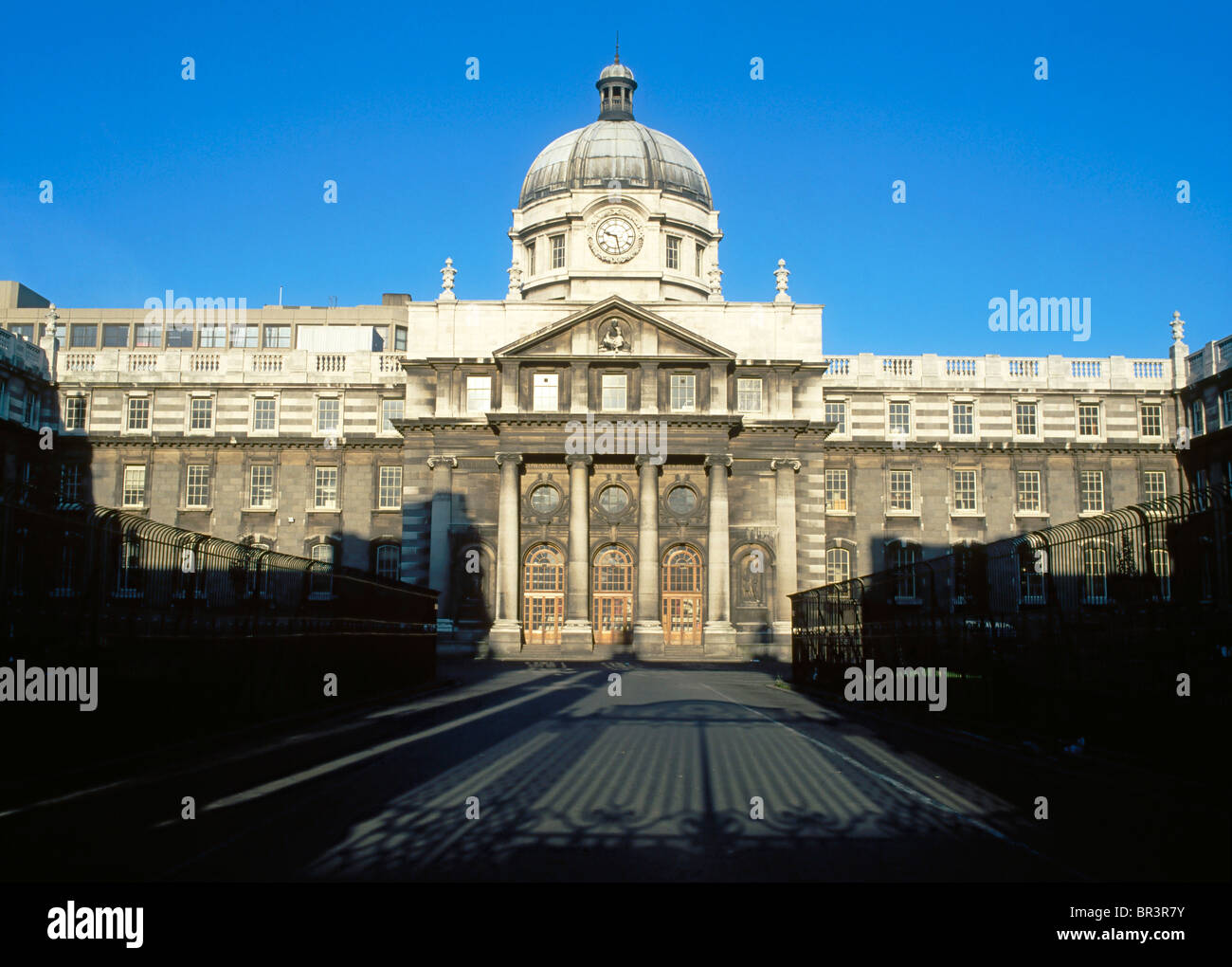 Ucd dublin engineering hi-res stock photography and images - Alamy