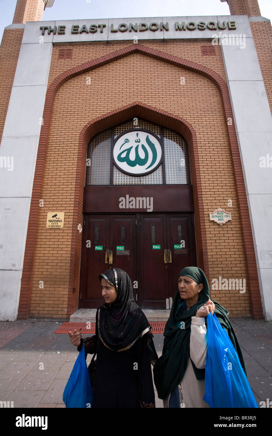 East London Mosque London Muslim Centre Whitechapel Road London. Photo ...