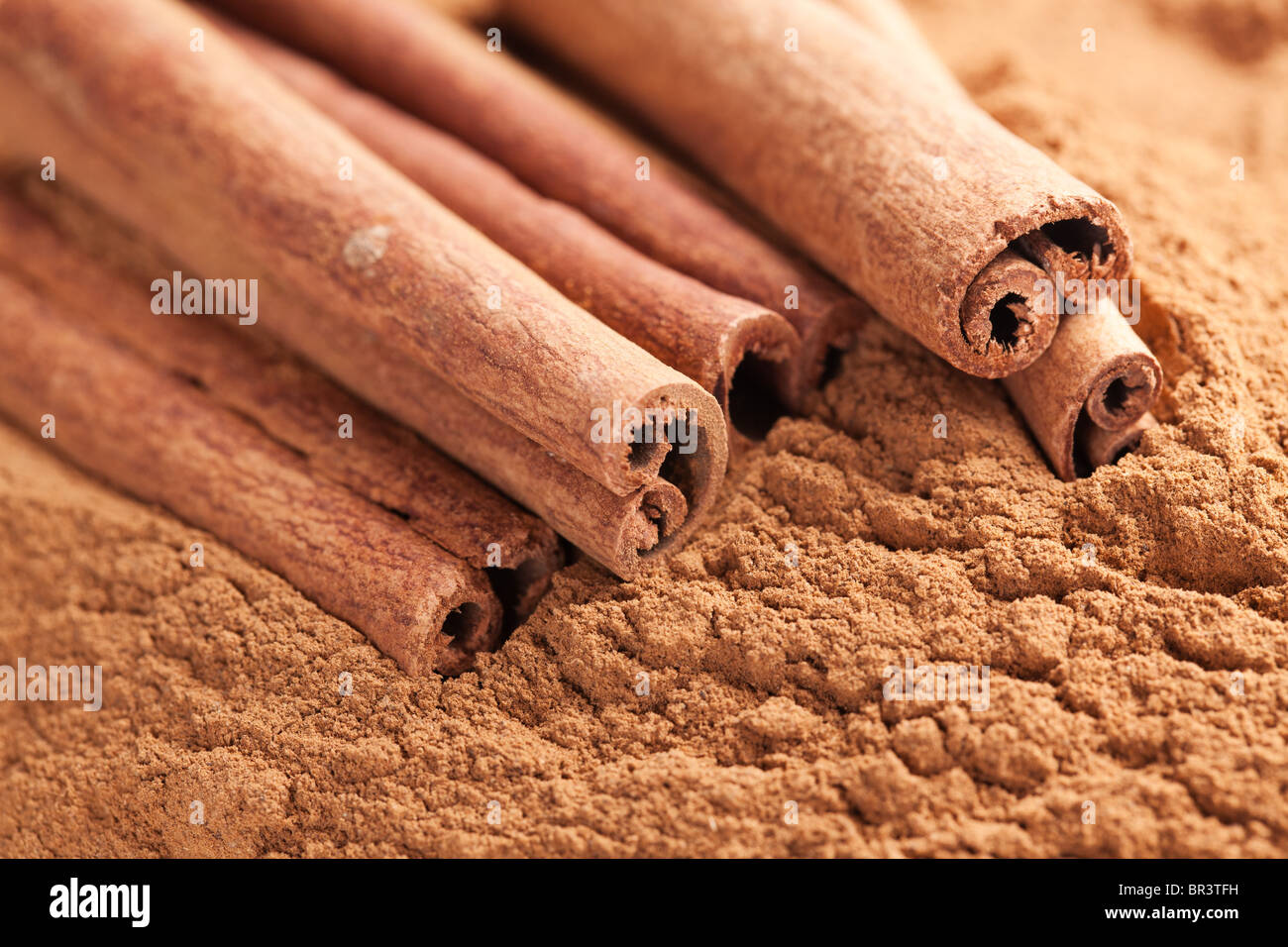 Dry cinnamon sticks in hi-res stock photography and images - Alamy